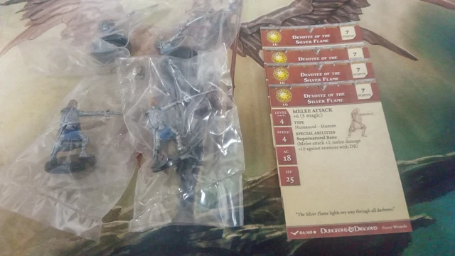 DUNGEONS & DRAGONS Miniature - 4x Devotee of the Silver Flame ...