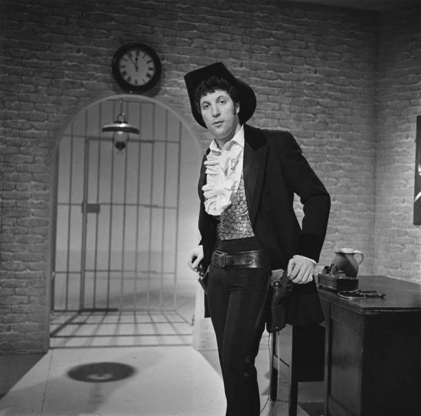 WELSH SINGER TOM Jones Posed On Set Dressed In Western Gear 1967 OLD ...