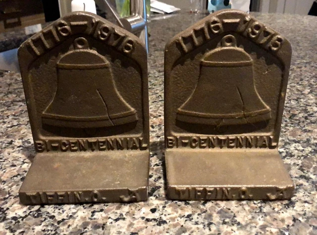 1776-1976 BI-CENTENNIAL LIBERTY bell cast iron book ends tiffin ,o. a ...