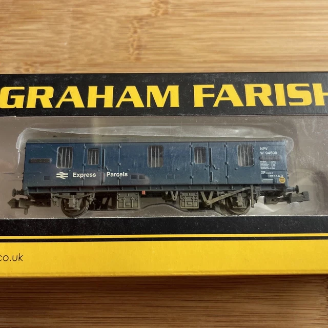 GRAHAM FARISH MK1 CCT BR Blue 'Express Parcels' Weathered N Gauge Boxed ...