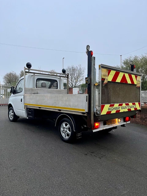 LDV V80 DROPSIDE Tail Lift Van Truck L2H1 2.5 Turbo Diesel 2016 £4,595. ...