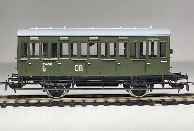 VINTAGE PIKO 315-01 HO Scale 4 Wheeled Passenger Coach DR Green 530-303 ...