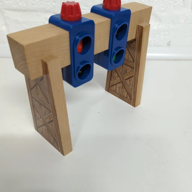 WOODEN RAILWAY TRACK - Thomas Over the Track Signal Blue - Learning ...