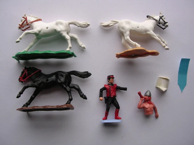 SELECTION OF VINTAGE 1960's/70's TIMPO TOYS "CAPT SCARLETT" FIGURE ...