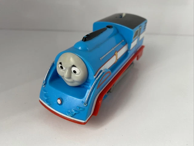 TRACKMASTER REVOLUTION THOMAS The Tank Engine Motorised Train ...