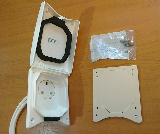 MAINS ELECTRIC OUTLET External Truma 230V 3 Pin Socket White Housing ...