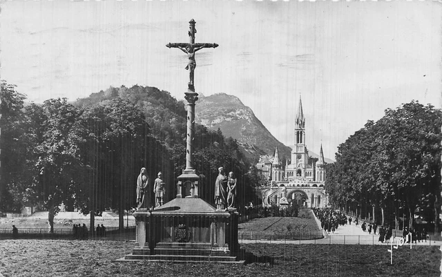 65 LOURDES LE Calvaire Des Bretons Et La Basilique EUR 5,90 - PicClick FR