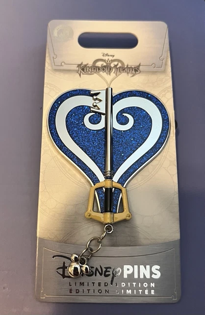 2026 DISNEY PARKS Kingdom Hearts Kingdom Key Keyblade LE Pin IN HAND ...