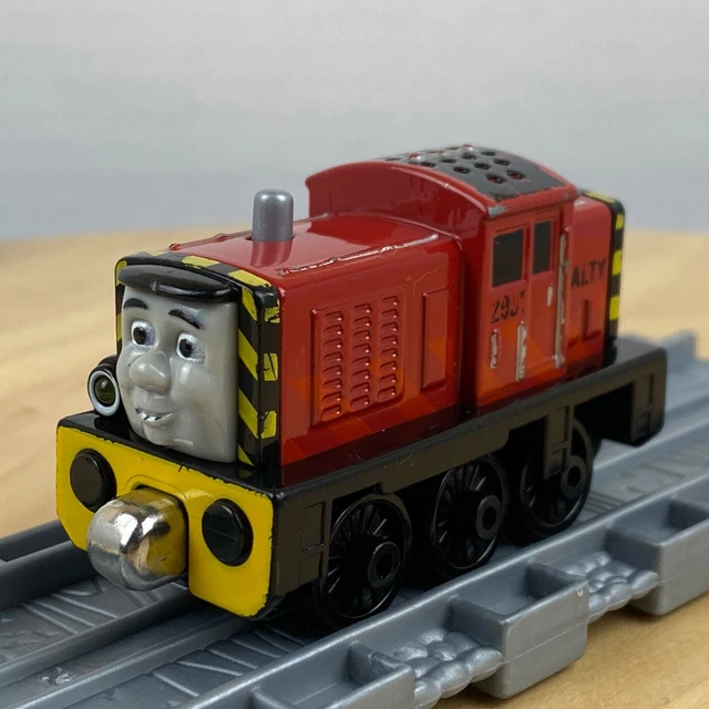 THOMAS THE TANK Engine Take and Play Engine - Talking Salty - Not ...