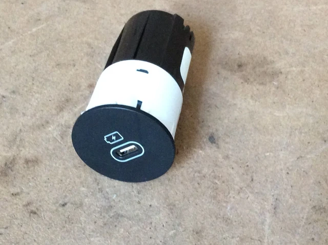 KIA EV6 CV Usb 96125-Cv000 Electricity 168Kw B6 £56.00 - PicClick UK