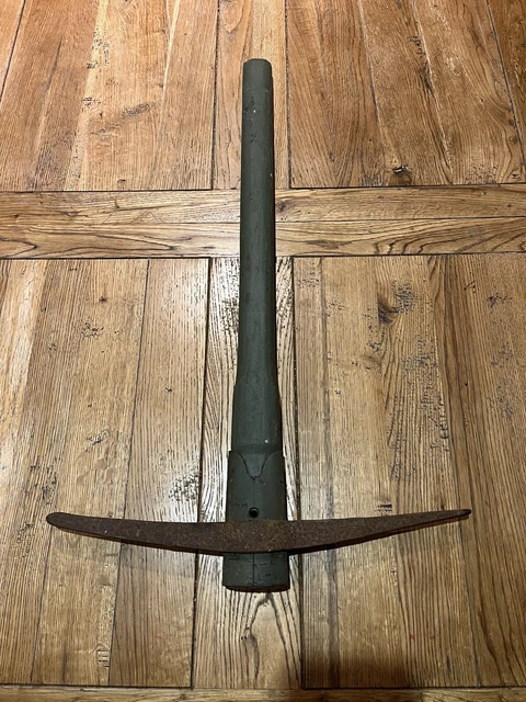 EX MOD /|\ Vintage British Military Short 26” Inch Infantry Pick Axe £ ...