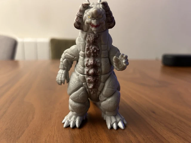 FIGURINE BANDAÏ ULTRAMAN Kaiju Ultra Monster 500 Series #35: SILVERGON ...