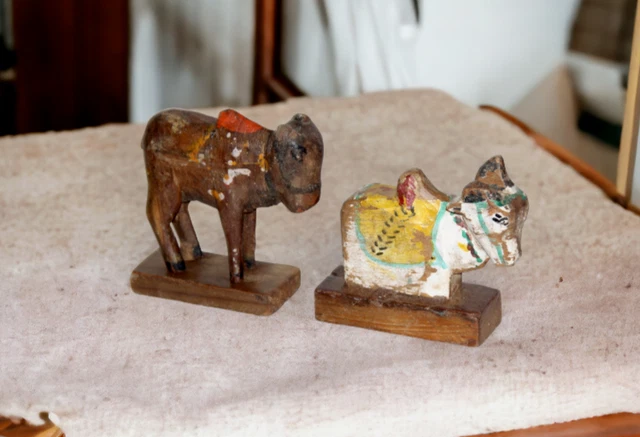 1920'S EN BOIS Vintage Main Sculpté Sainte Vache Figurines, Old Original Nandi EUR 81,59 ...