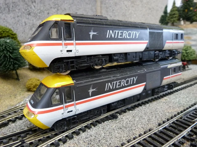 HORNBY INTERCITY HST 125 drive loco and trailer for OO gauge model ...