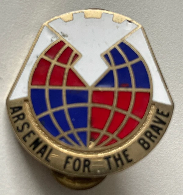 US ARMY UNIT Crest: Army Material Command AMC - ARSENAL FOR THE BRAVE ...