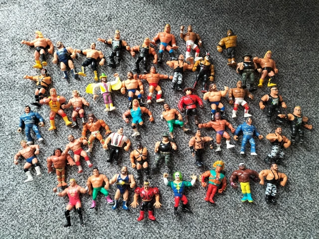 WWF (WWE) VINTAGE Hasbro 1990s Wrestling figures bundle £74.00 ...