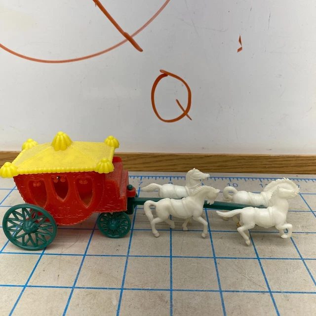 PLASTIC TOY THE Royal Coach Horse Drawn Carriage Wagon #401? Hong Kong ...