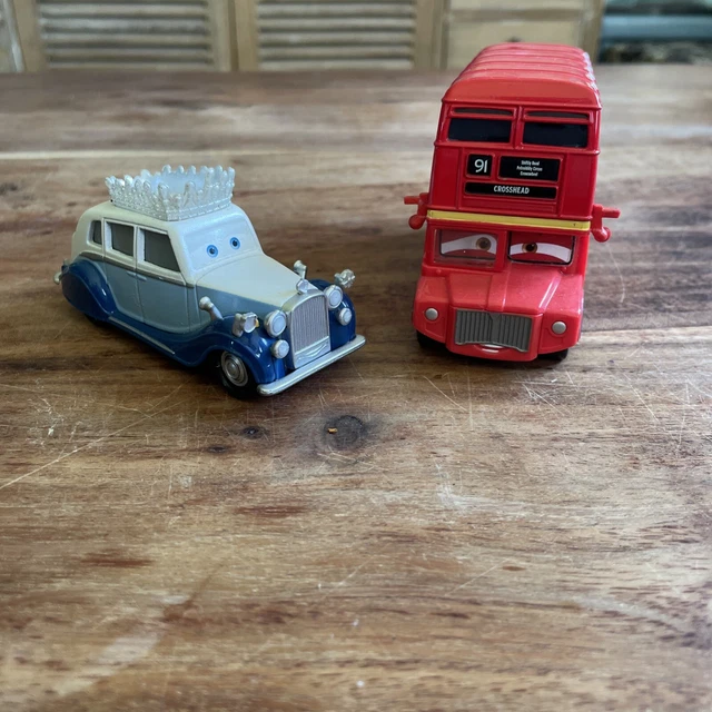 LOT 2 VÉHICULES Disney CARS Pixar Queen Elisabeth et London Bus MATTEL ...