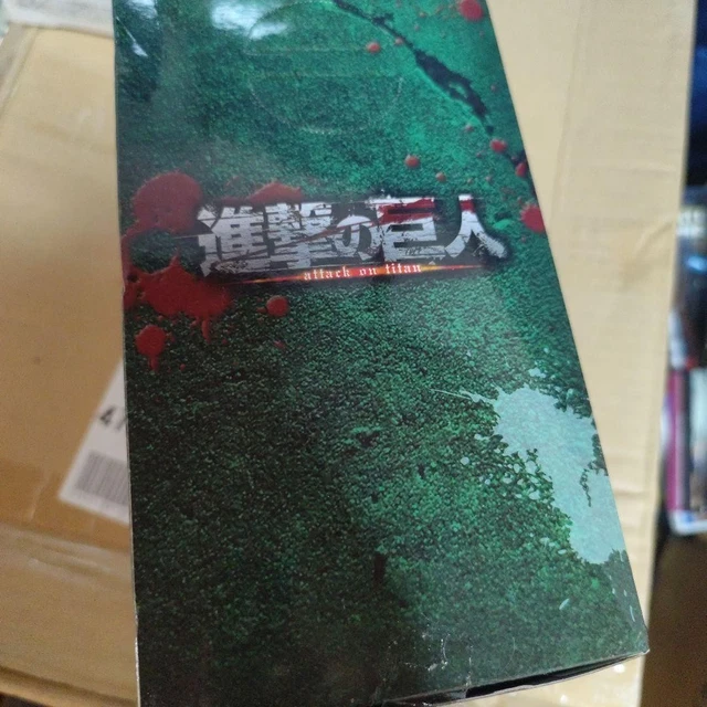 ATTACK ON TITAN Premium Figure Survey Corps Levi EUR 85,14 - PicClick IT