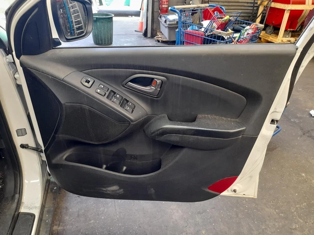 HYUNDAI IX35 RIGHT Front Door Lock, Lm Series, Korean Built (Vin Kmhj ...