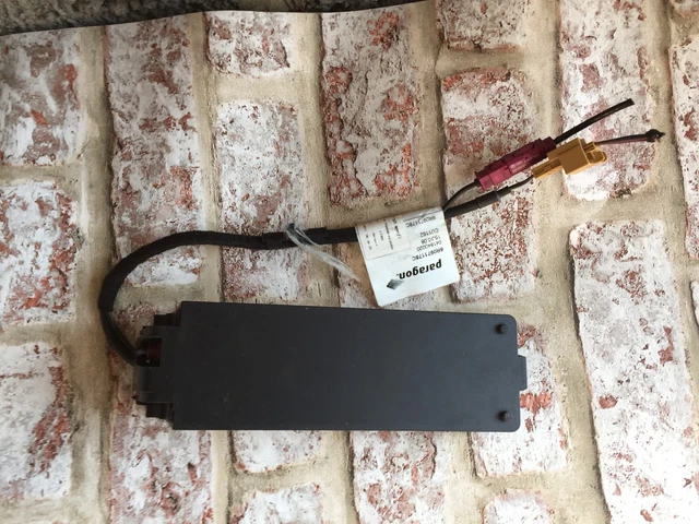 #AUDI Q5 8R Line CENTRE CONSOLE PHONE HOLDER 8R0971178C 6Q0035575 £34. ...