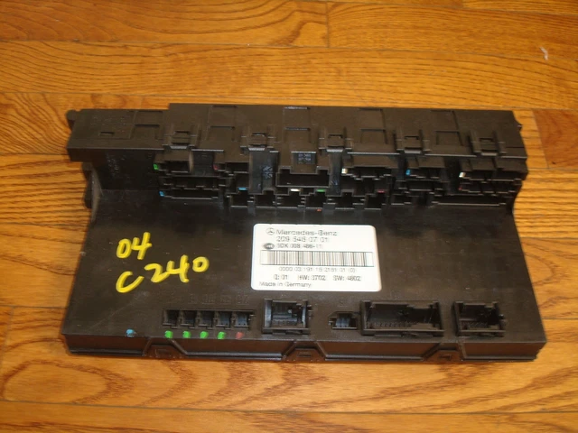 MERCEDES BENZ W203 C240 OEM REAR Relay Fuse Box SAM Module 209 545 0701 ...