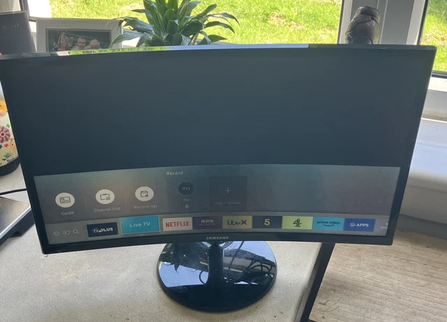 SAMSUNG SMART 24& Full HD 1080p LED Curved TV Monitor, Freeview. With ...