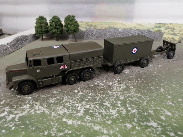 DINKY 689,686,& BOX Trailer, Gun. British Army Artillery Set .Military ...