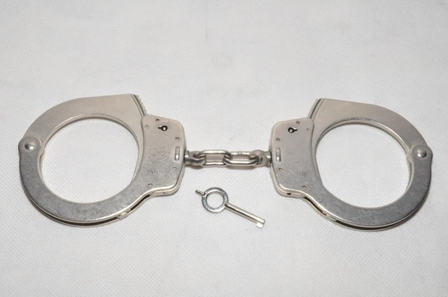 SMITH WESSON MODEL 1 Handcuffs / Handcuffs / German Police / Handcuffs ...