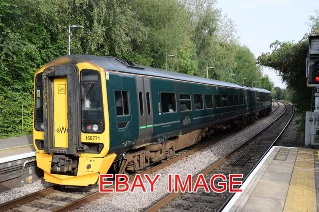 PHOTO CLASS 158 'Sprinter Express' D.m.u. No. 158 771 Of Great Western ...