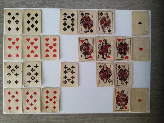 ANCIEN JEU CARTES Incomplet 23/32 Cartes souples 5x3.5cm Belote ? jeu ...