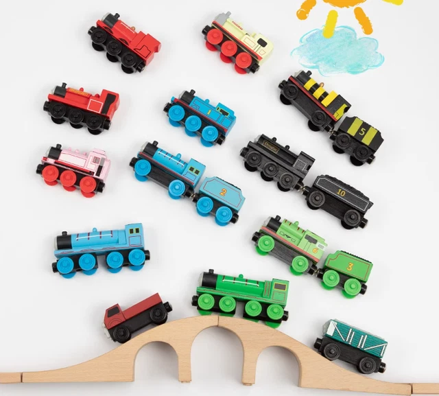 BRIO THOMAS-THE TANK Engine&Friends Wooden Toy Train Magnetic-Compatibl ...