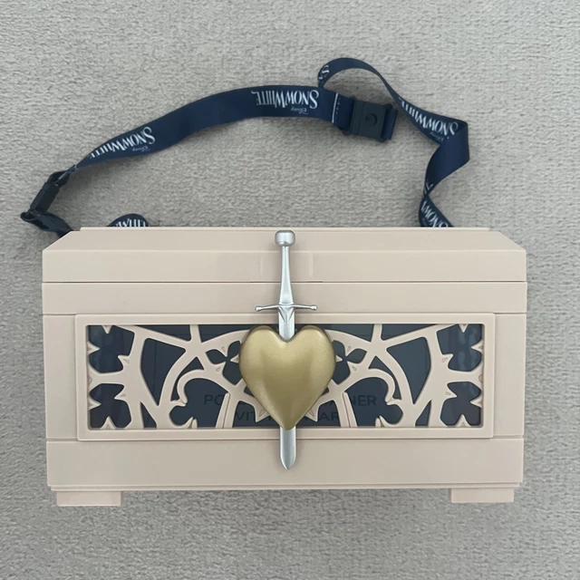 DISNEY SNOW WHITE 2025 Odeon Collectors Popcorn Bucket Box with Lanyard ...