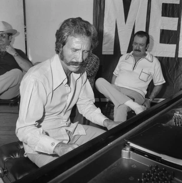 MARTY ROBBINS ATTENDS the Merle Haggard Show at the Hollywood Bowl- Old ...