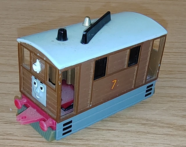 THOMAS THE TANK Engine & Friends Vintage 1989 Toby 7 Die cast Train ...
