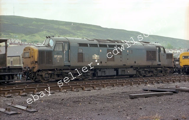 35MM BRITISH RAILWAY Negative - BR Class 37 No. 37203 at Pantyffynnon ...