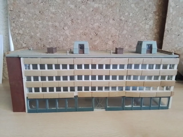 FALLER ? HO. Maquette Diorama Grand Immeuble Support Carton (1) EUR 16 ...