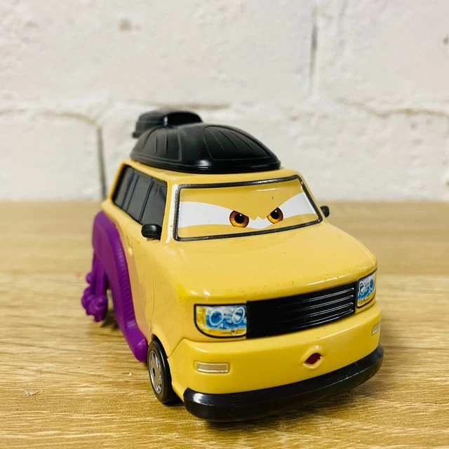 DISNEY PIXAR DIECAST Cars 2 Sumo Wrestler Kingpin Nobunaga Tokyo Mater ...