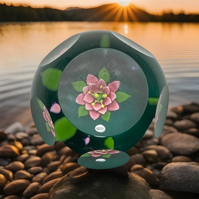 WILLIAM MANSON WATERLILLY Miniature Glass Paperweight Signed On Base £ ...