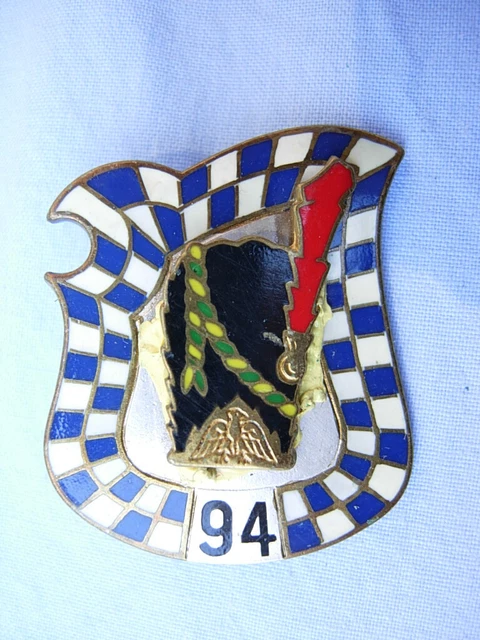 INSIGNE METAL ANCIEN 9° Regiment Infanterie D. 1635 EUR 3,00 - PicClick FR