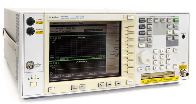 HP AGILENT E4406A Vector Signal Analyzer Analizzatore spettro 4.3 GHz ...