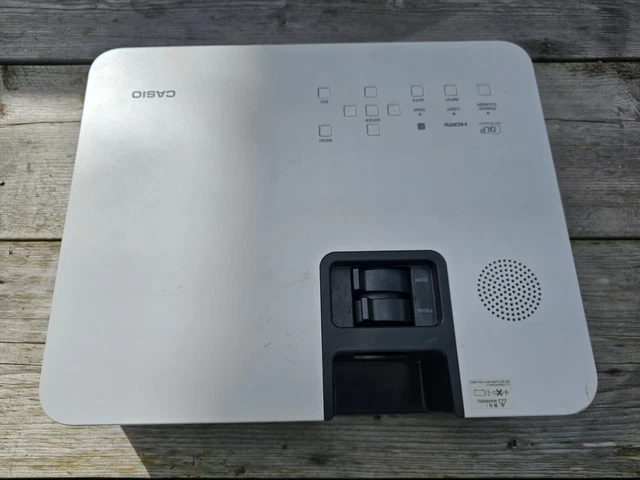 CASIO XJ-H1700 XGA Conference Room Projector 4000Lumens - 1080p/i £50. ...