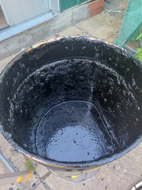 MASTER BITUMENS ALL Weather Roof Compound Black Bitumen Waterproof Roof ...