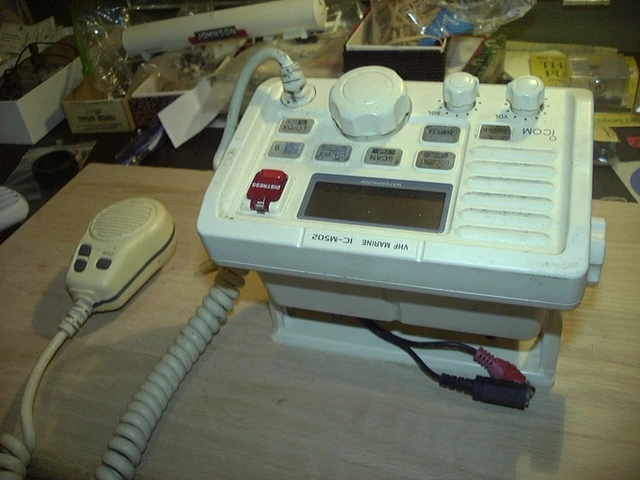 ICOM VHF MARINE Radio Ic-M502 EUR 22,48 - PicClick DE