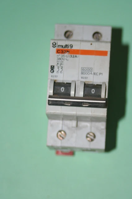 DISJONCTEUR 380V 32A C32N merlin gerin 20128 EUR 14,90 - PicClick FR