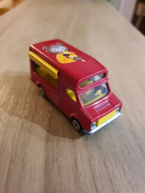 MAJORETTE FOURGON GLACIER Rouge N°224 Made In France 1/67 EUR 20,00 ...