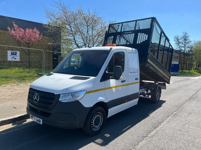 2021 MERCEDES-BENZ SPRINTER 3.5t Progressive Crew Cab Tipper CHASSIS ...