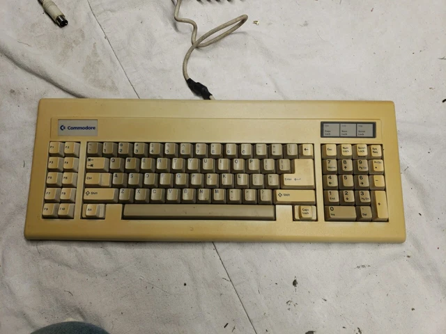 VINTAGE COMMODORE KEYBOARD, with 5-pin PC/XT Connector. for Parts Or ...