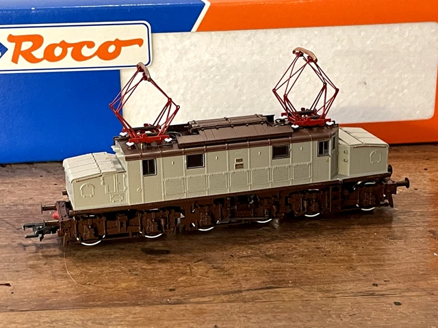 ROCO LOCOMOTIVA ELETTRICA delle F.S. E 626 059 - Cat. 43764 - SCALA H0 ...