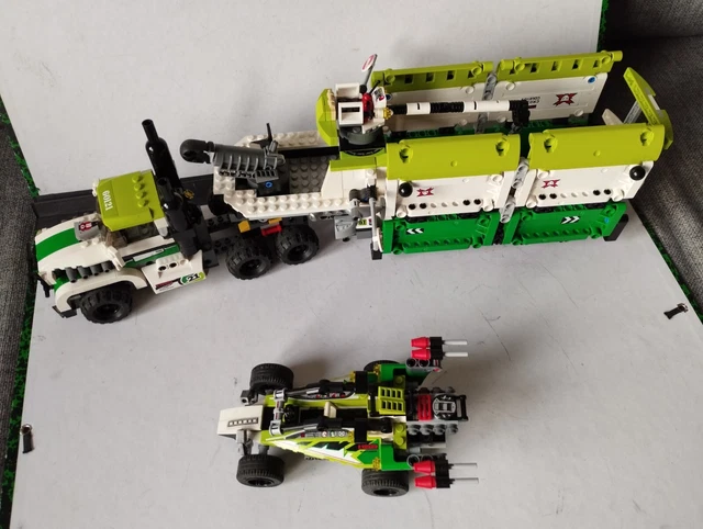 LEGO 8864 WORLD Racers Desert of Destruction année 2010 camion ...